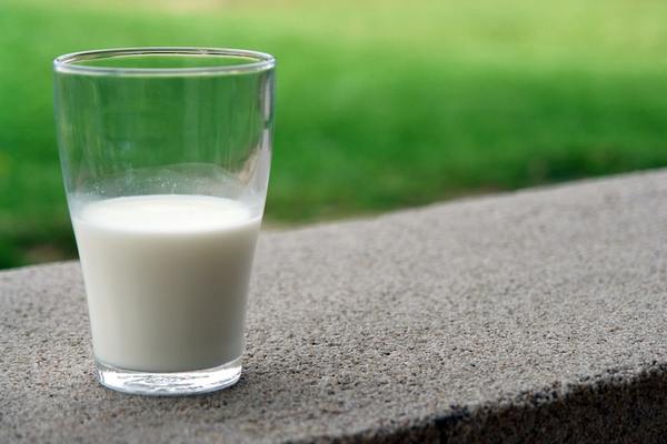 What You Need To Know About Buttermilk and Gut Health